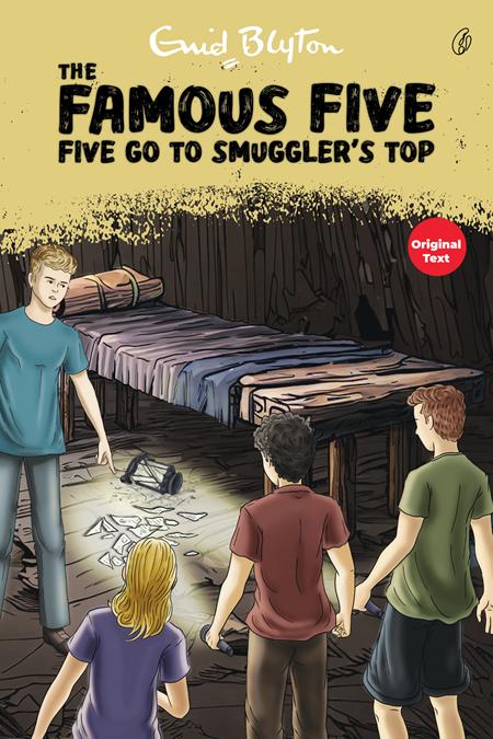 Five Go To Smuggler's Top: the Famous Five (Book 4)(Readings Classics)